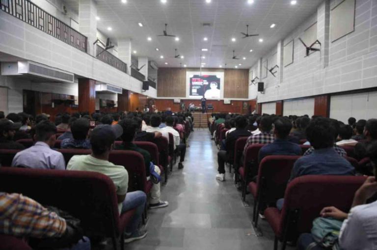 PEP TALK with Sandeep Sir founder of GeeksforGeeks at NIET College ...